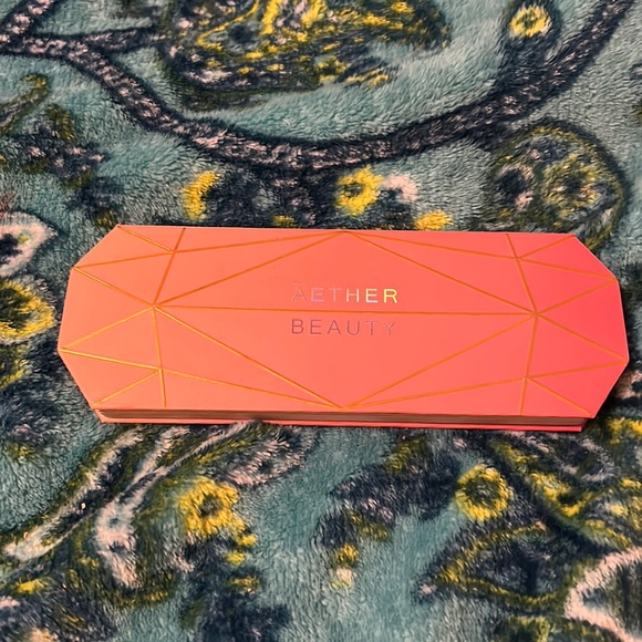 Aether beauty | Makeup | Aether Beauty Crystal Charged Cheek Palette ...